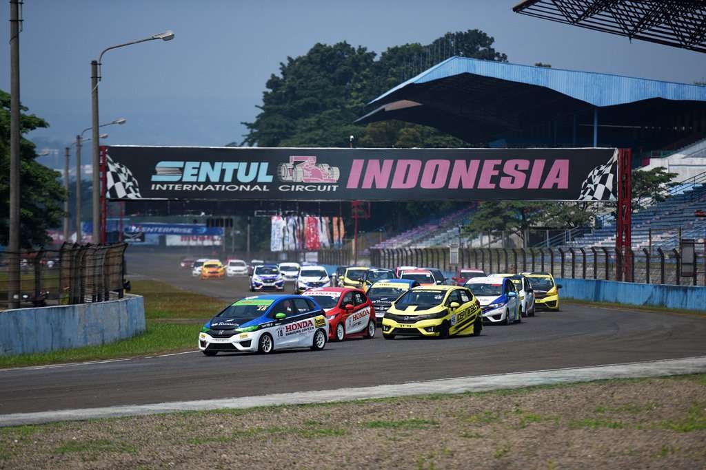 Beberapa Sirkuit Balap Mobil yang Belum Anda Ketahui di Indonesia ...